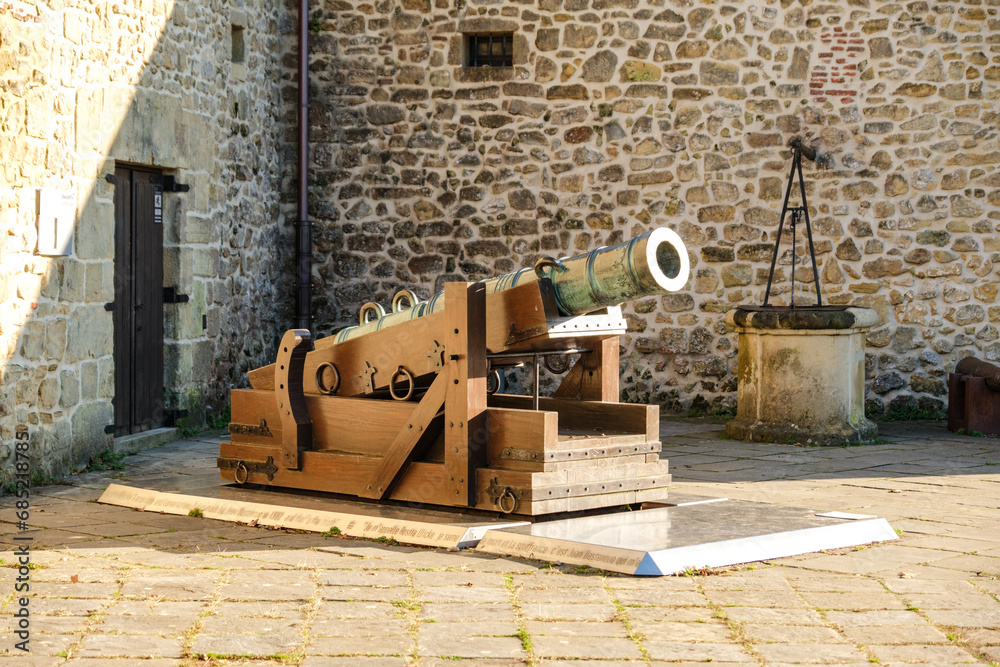 Antique cannon artillery defensive weapon at historic fort building ...
