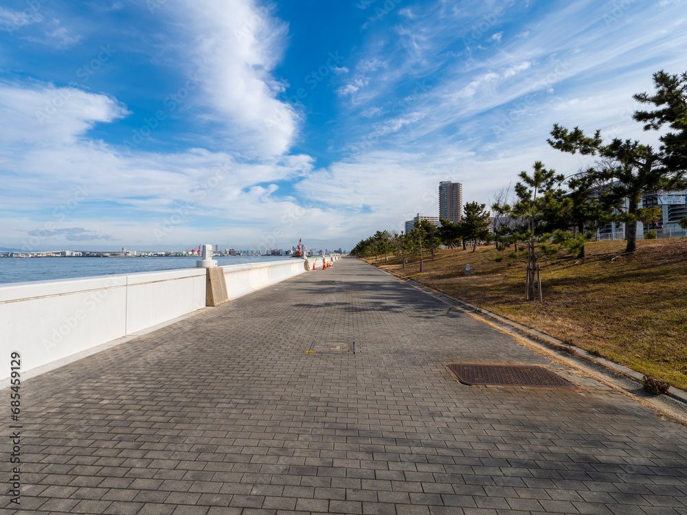 大阪港シーサイドプロムナードの風景 Stock Photo | Adobe Stock