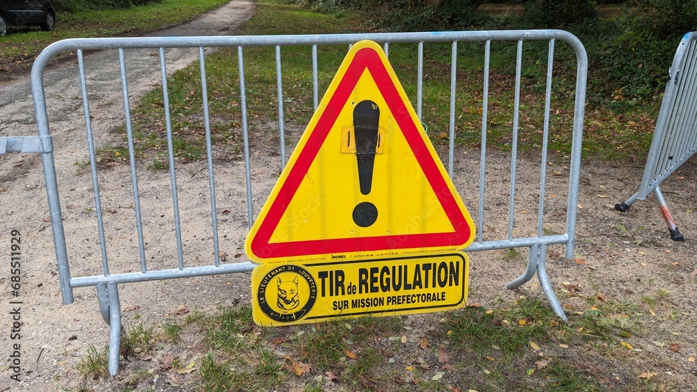 Foto de tir de regulation french sign text on panel means Warning signs ...