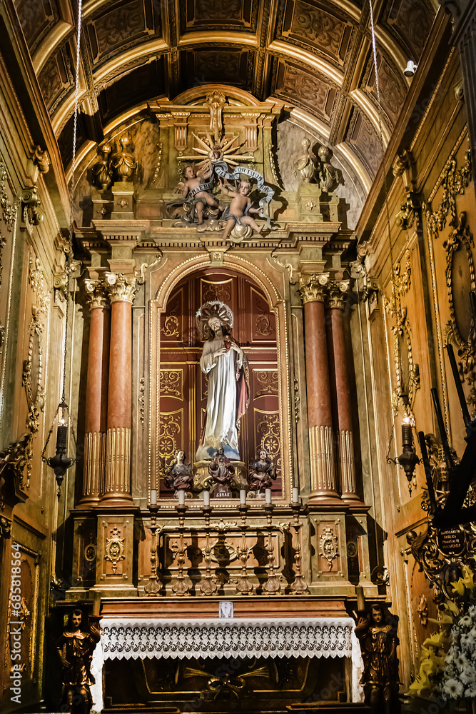 Interior of Braga Cathedral (Se de Braga, end of 15th century) - is one ...