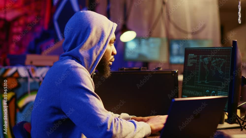 Hacker using VPN and darknet as anonymity tools to mask his online ...