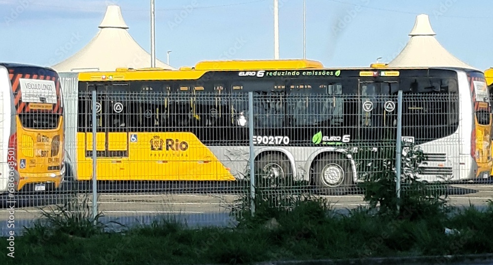 Novos Ônibus Articulado BRT - Rio de Janeiro - New BRT Articulated ...