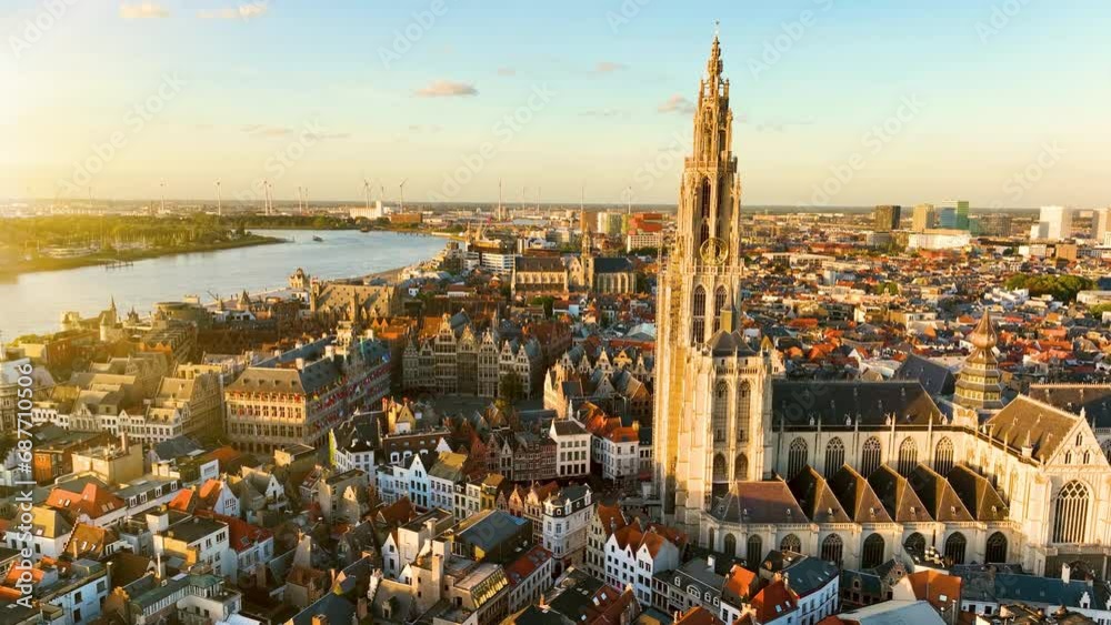 Wideo Stock: 4K Aerial view of cityscape of Antwerp, gothic style ...