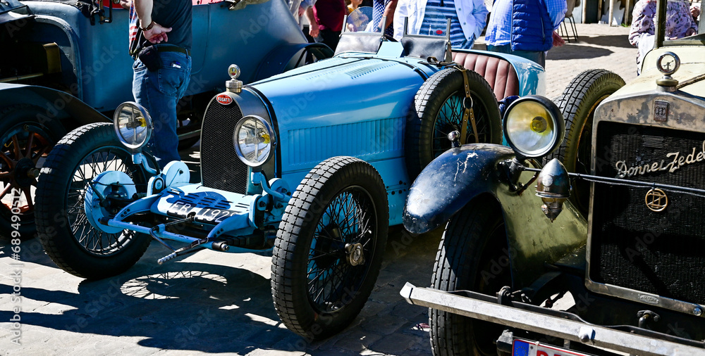 legendärer Bugatti Type 35 Rennwagen der 1920er und 1930er Jahre beim ...