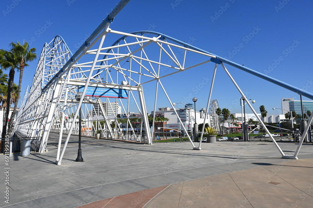 LONG BEACH, CALIFORNIA - 6 DEC 2023: The Pike Outlets seen from the ...