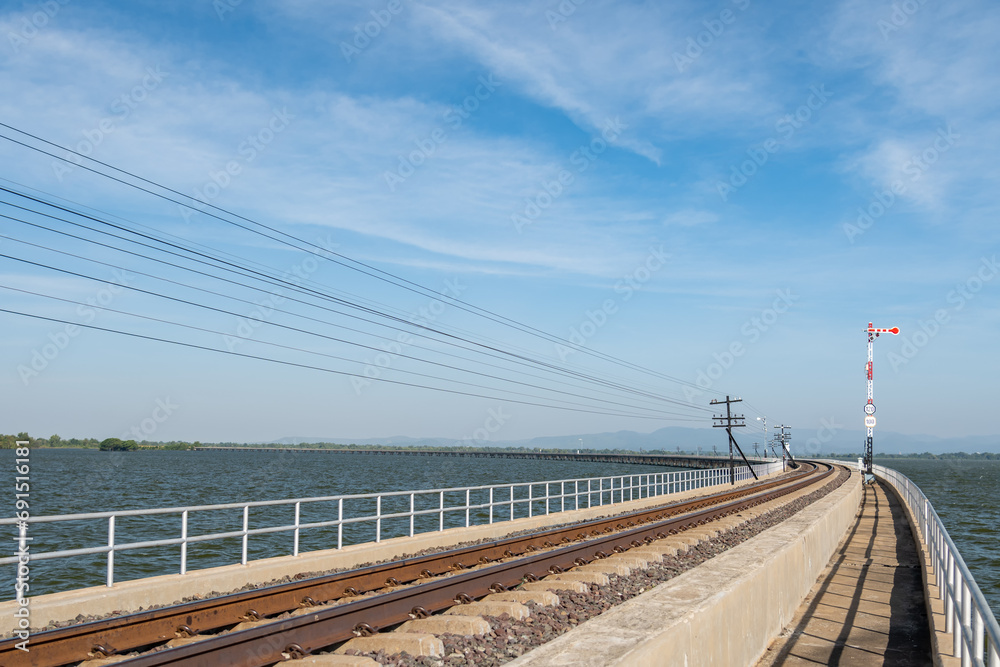 Viewpoint Floating train at Pa Sak Cholasit Dam. For the train crossing ...