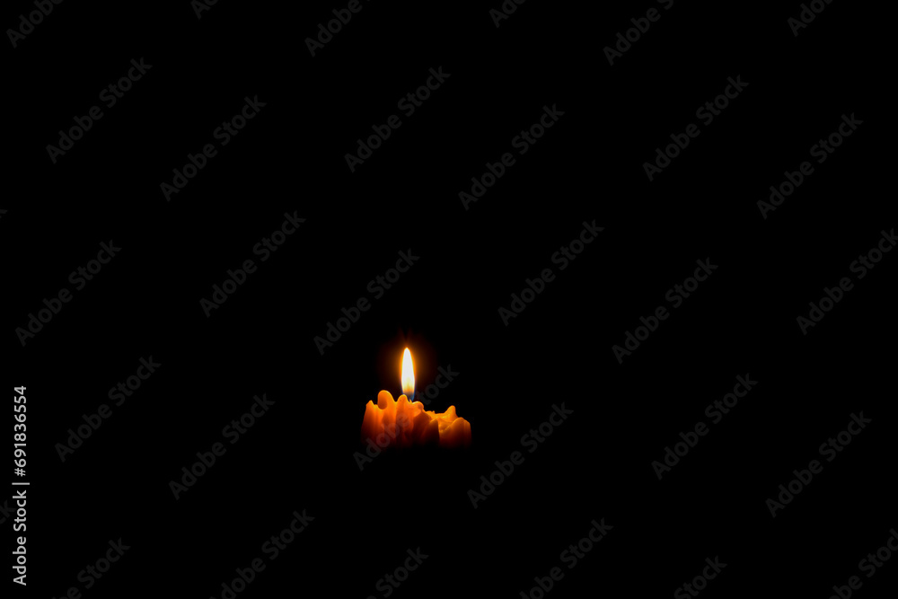 Foto de Candle flame with exploding flammable liquid sprayed onto flame ...