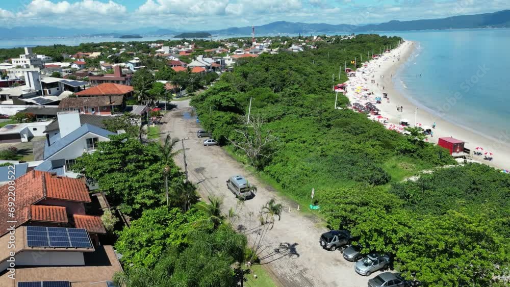 Van Turismo Florianópolis Natureza Praia da Daniela Bairro Sambaqui ...