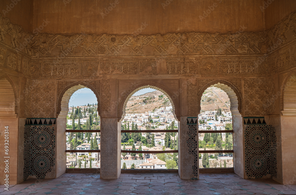 Beautyfull stucco walls decoration with arches in Mexuar section in ...