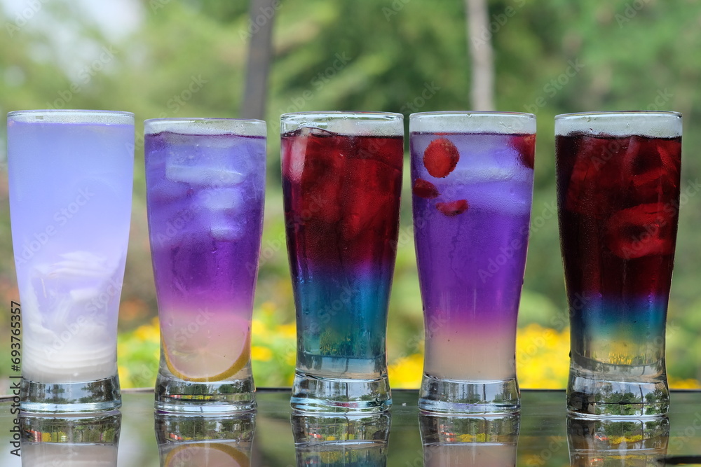 Es Bunga Telang Rosella is Fresh drink made from telang flower (Asian ...