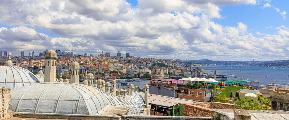 Istanbul panorama from the Suleymaniye Mosque of the city in Turkey ...
