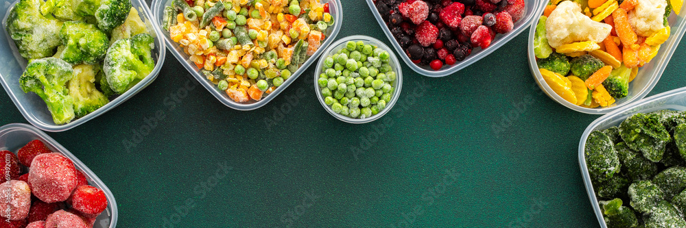 Food in winter, freezing fresh vegetables in summer in the refrigerator ...