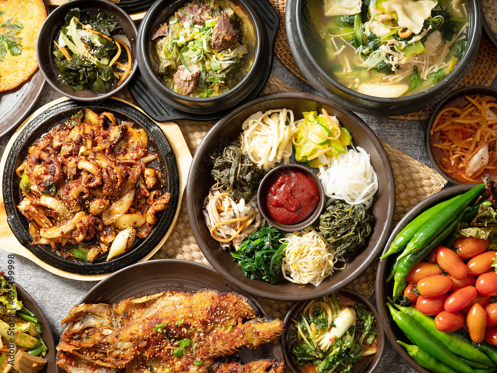 Korean traditional food, Korean table setting Stock Photo | Adobe Stock