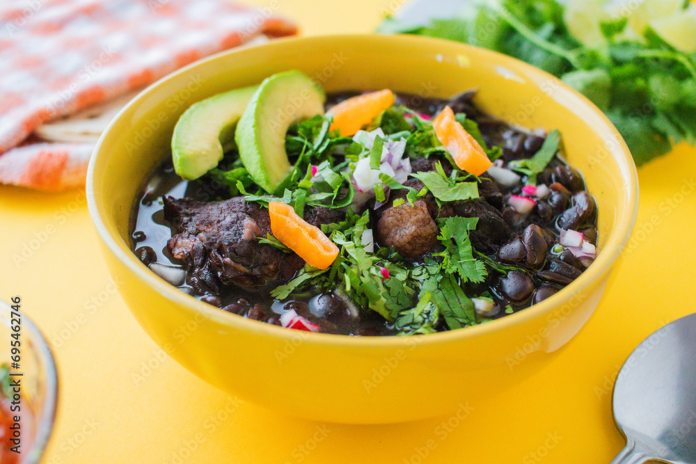 Frijol con puerco - imágenes, fotografías de comida yucateca ...