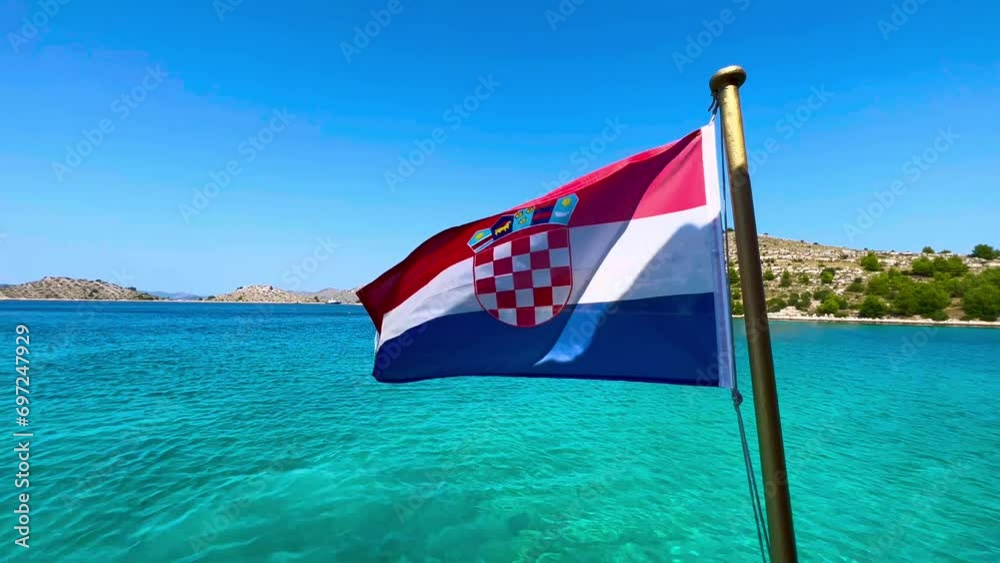 Flaga Chorwacji powiewa na statku na morzu Stock Video | Adobe Stock