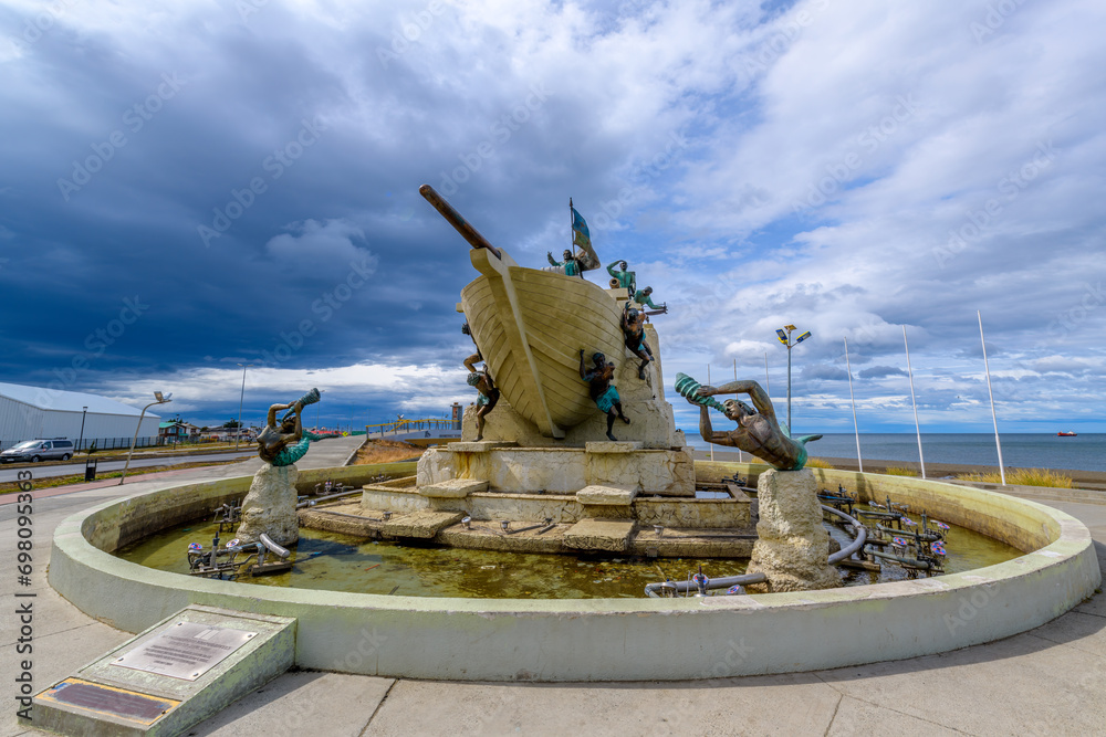 Photo & Art Print Monument - acta de posesion del estrecho de ...