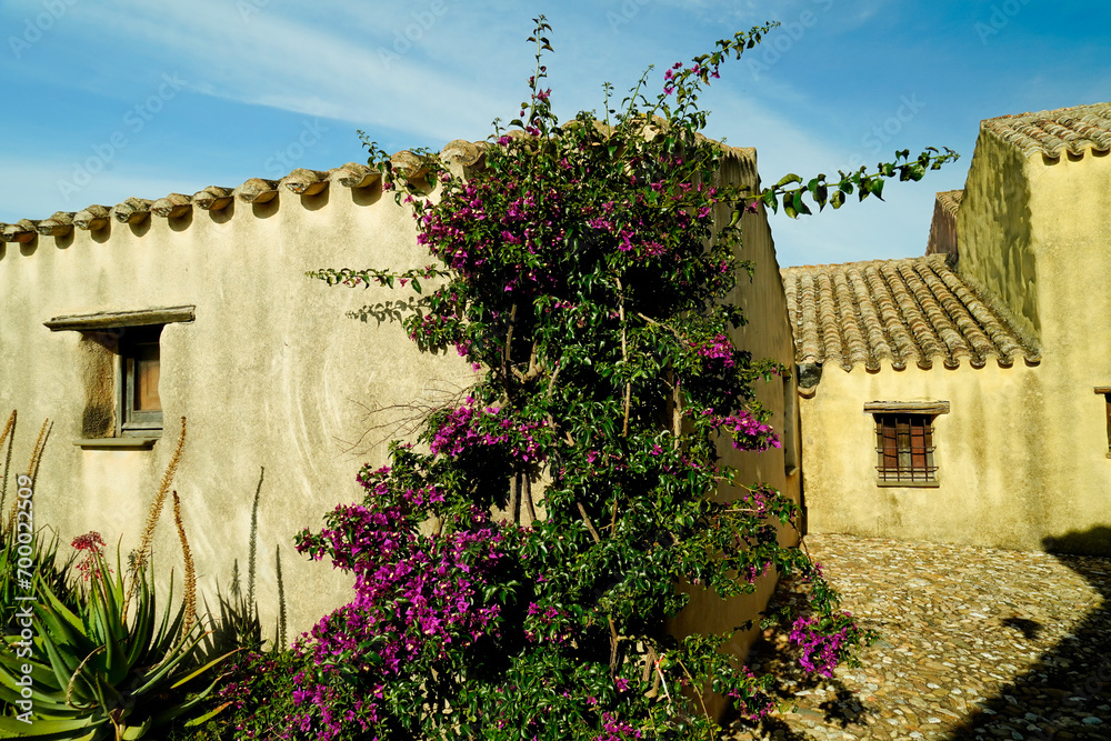 L'antico borgo di Tratalias con la bella Basilica di Santa Maria di ...