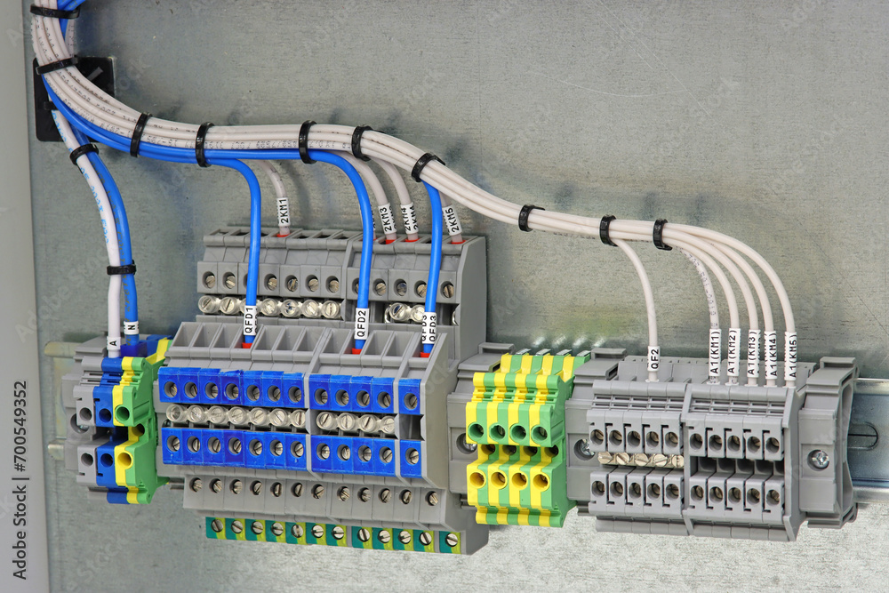 Electrical pass-through terminals for connecting copper mounting wires ...