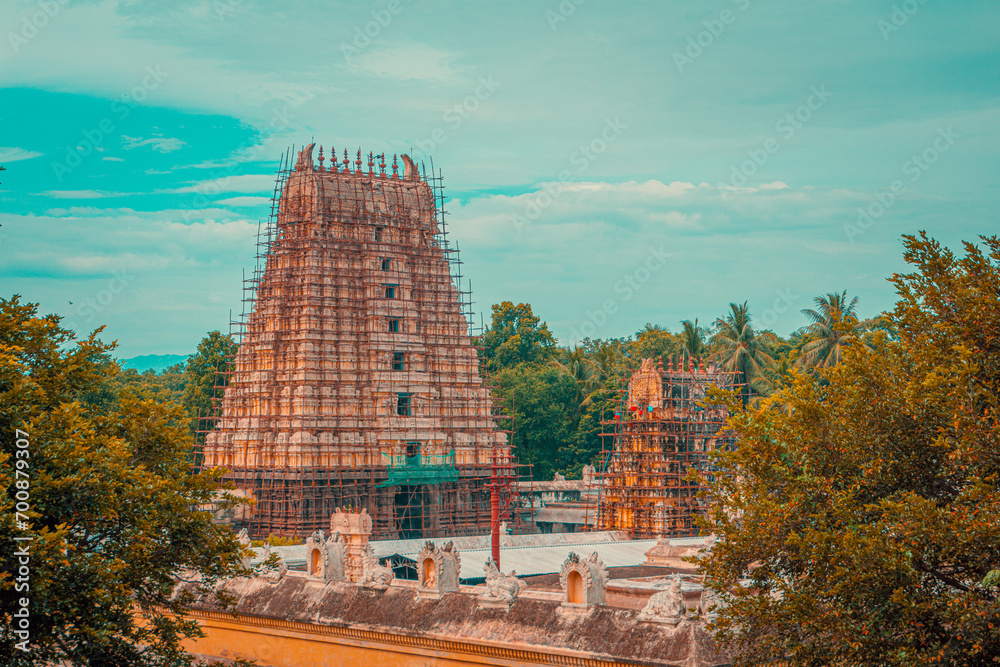 Jalakandeswarar Temple is a temple dedicated to Lord Shiva which is ...