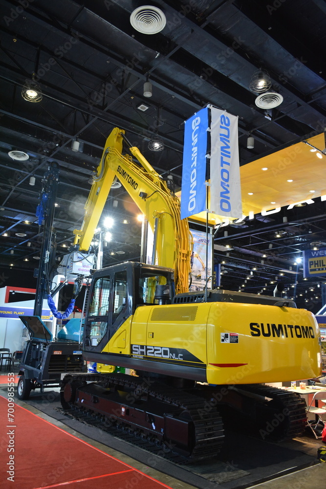 Sumitomo sh220 nlc hydraulic excavator at Philconstruct in Pasay, Philippines Stock Photo ...