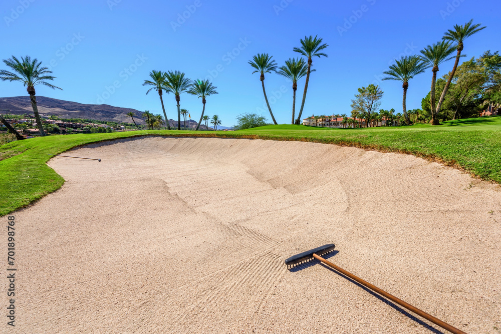 4K Ultra HD Image of Sand Bunker on Golf Course - Tranquil Fairway ...