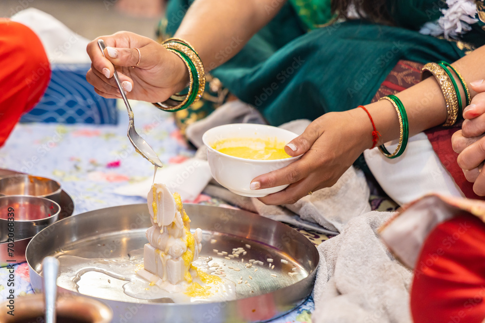 Indian Hindu wedding ceremony Ganesh pooja rituals close ups Stock ...