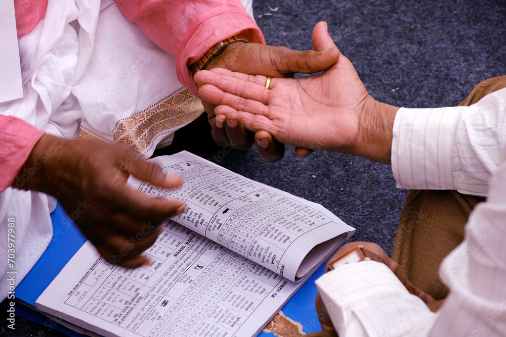 Pune, Maharashtra, India, Palmistry (Palm) Reading, Hast Rekha Reading ...