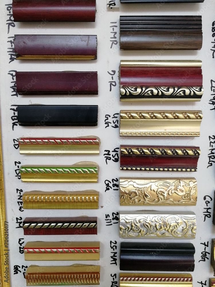 Wooden frame moldings design for interior decoration, frame border ...