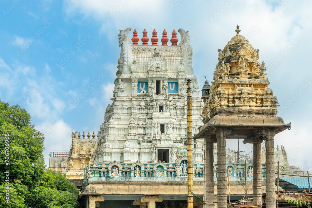 Varadharaja Perumal Vishnu Temple temple ancient idol statues ...