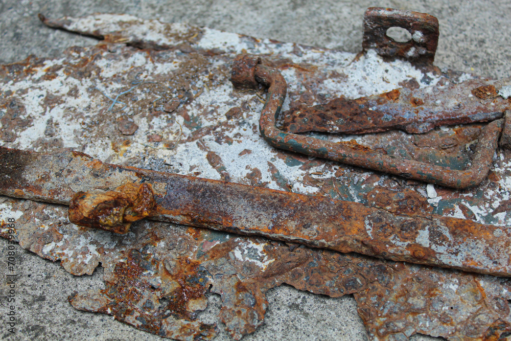 Poster Corroded and damaged metal stick – Wall Art | UkPosters