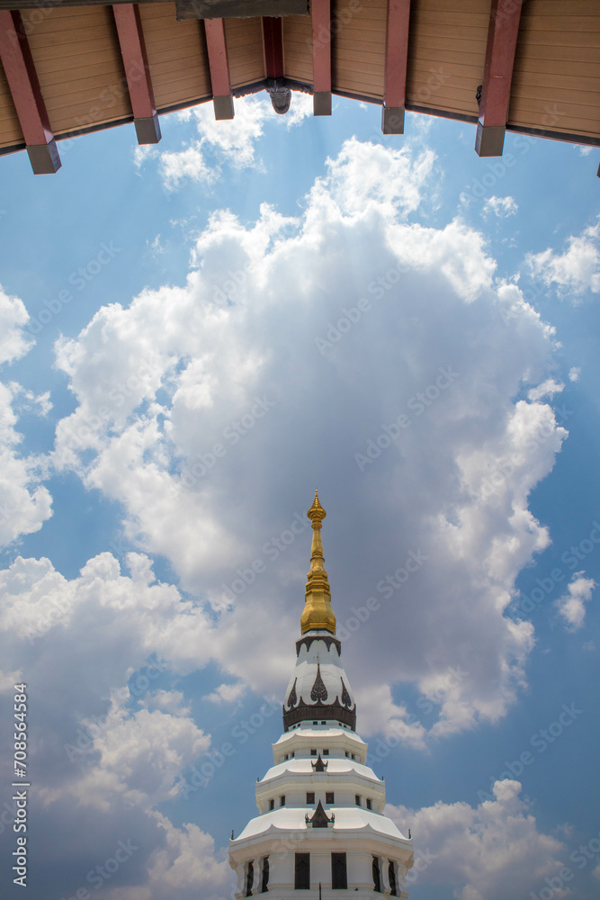 Thamma Chedi Luang Maha Bua Museum At Wat Pa Ban Tat is a new landmark ...