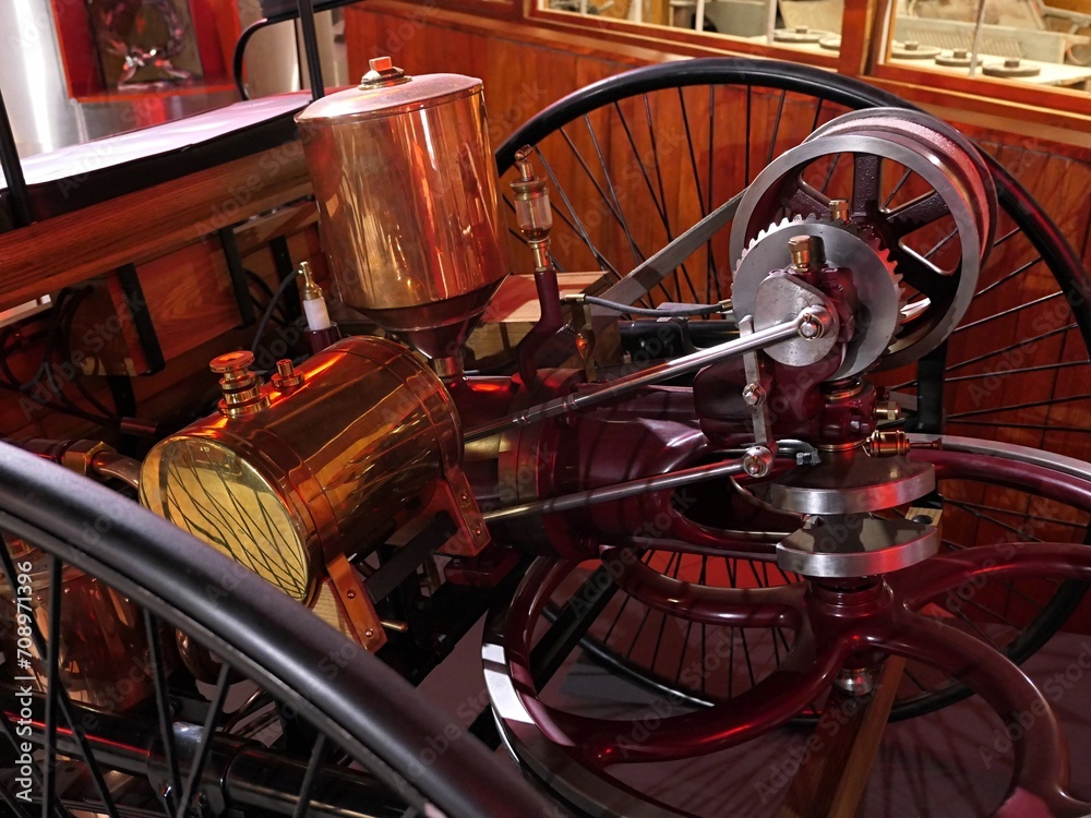 Replica of engine of Benz Patent-Motorwagen, first practical modern ...
