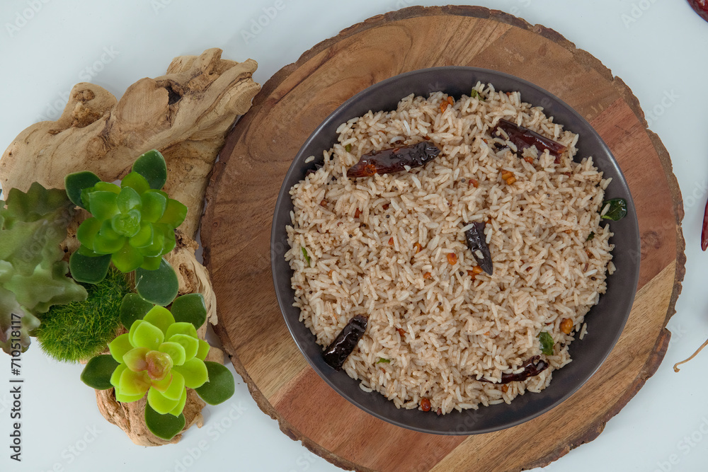 Tamarind Rice/ Puliyodharai / Puliyogare - Tangy and spicy South Indian ...