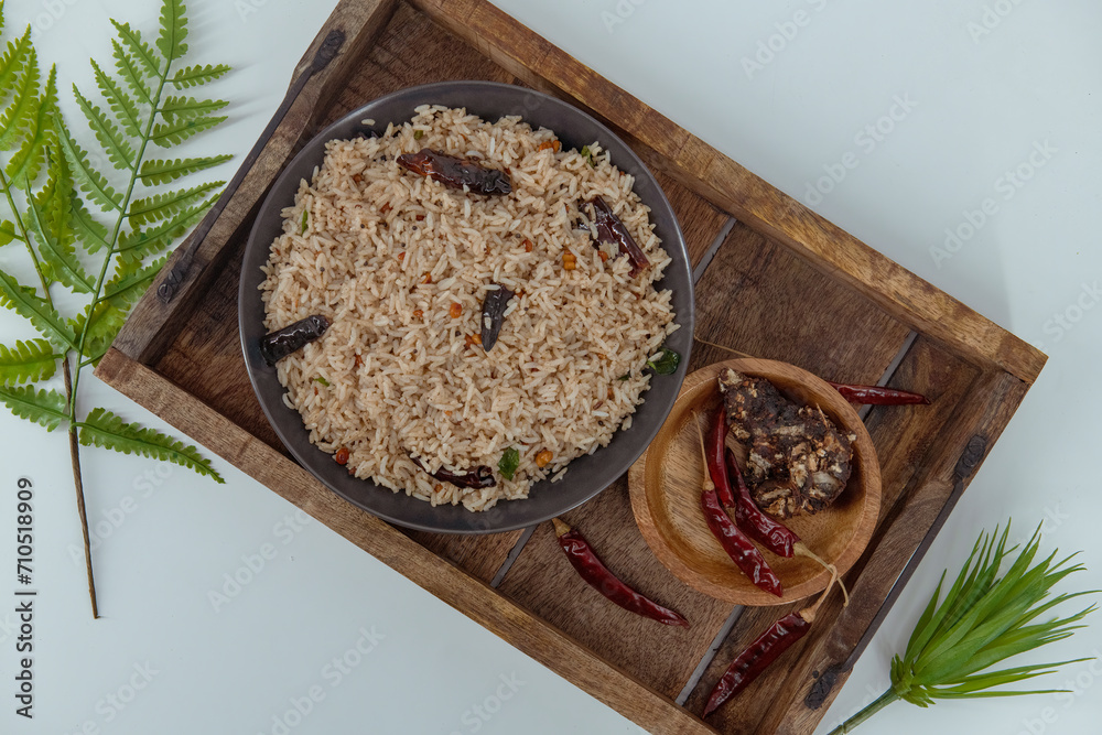 Tamarind Rice/ Puliyodharai / Puliyogare - Tangy and spicy South Indian ...