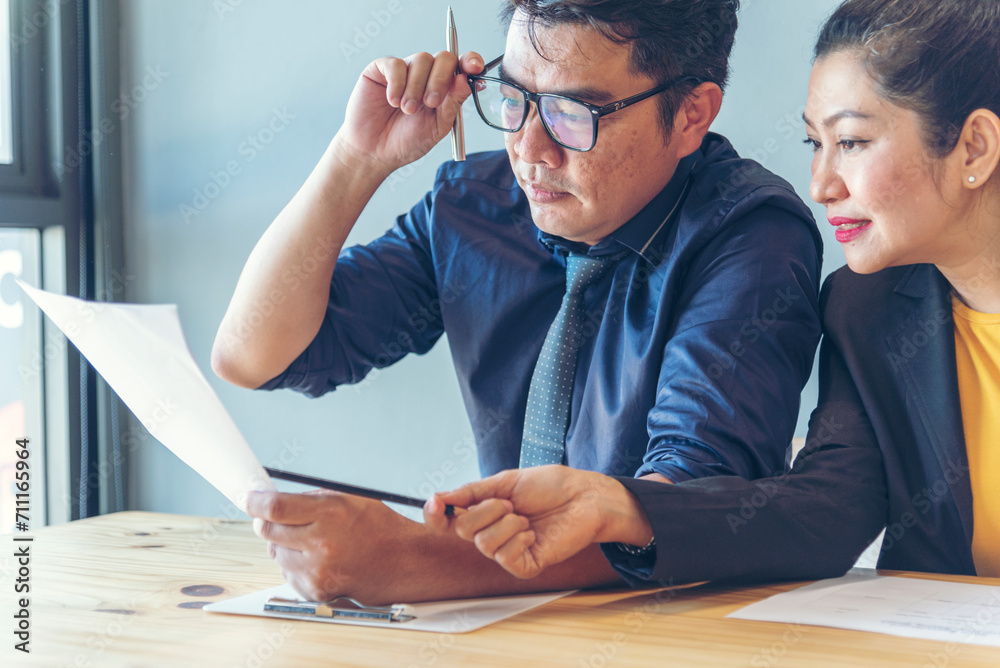 Businessman job interview by human resource HR officer interviwing ...