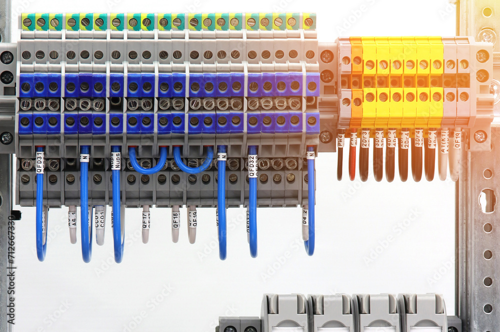 Electrical pass-through terminals for connecting copper mounting wires ...