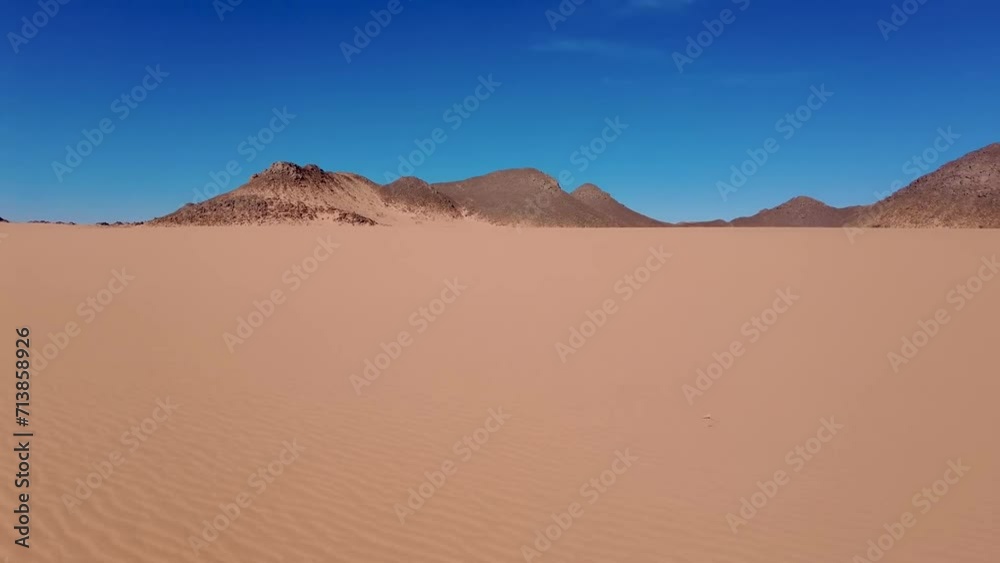 The Sahara desert is the largest hot desert in the world. The Sahara ...