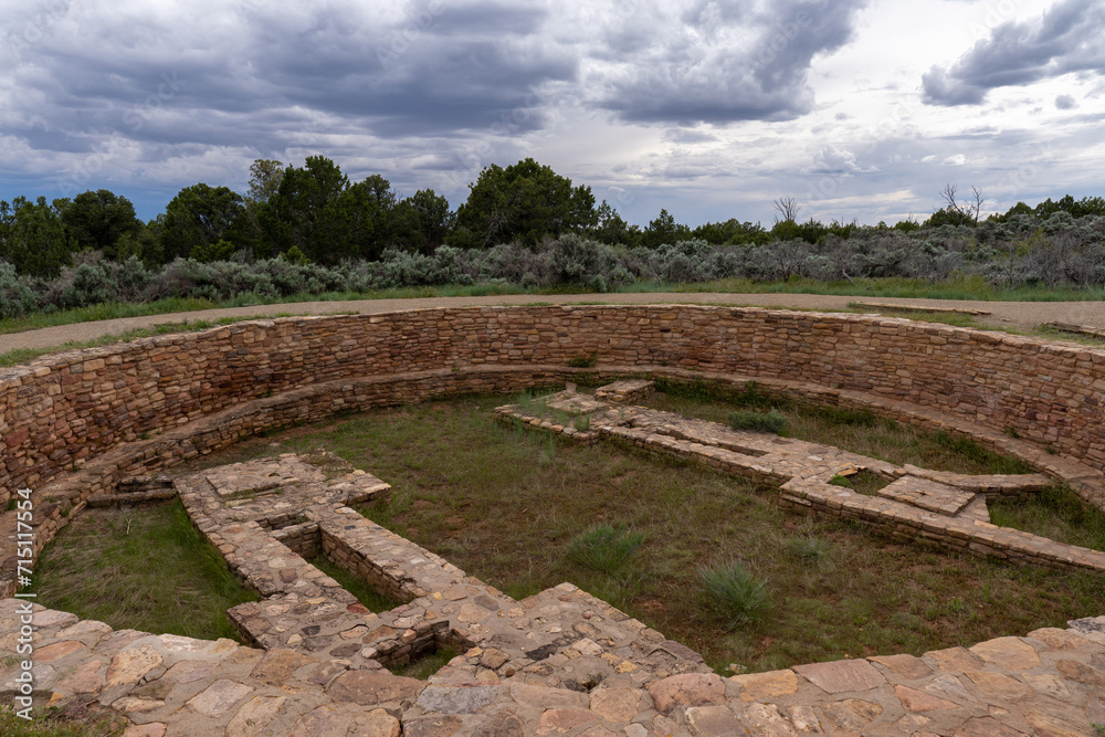 Fotografia do Stock: A great kiva, a circular dug out structure used by ...