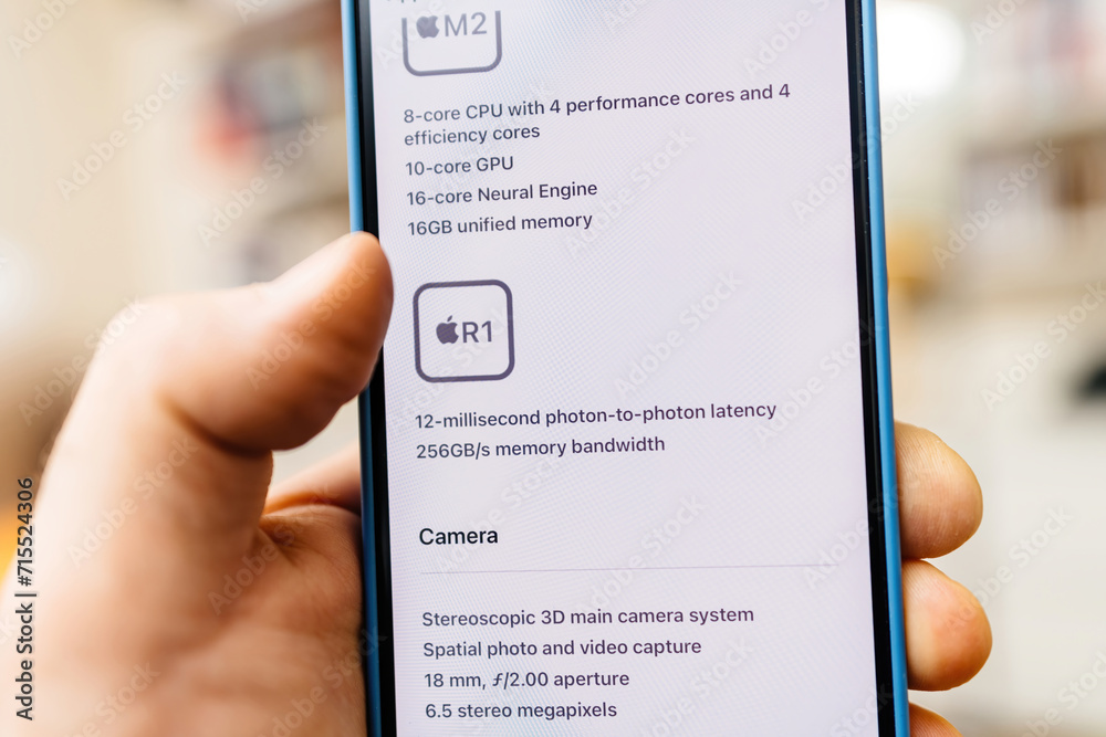 Apple Vision Pro Tech: M2, R1 CPU/GPU, Latency Stock-Foto | Adobe Stock