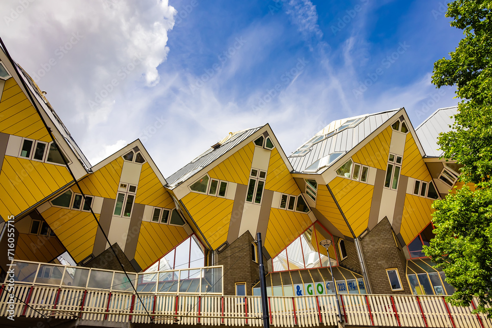 Famous houses built in Rotterdam - Cube houses (Kubuswoningen ...