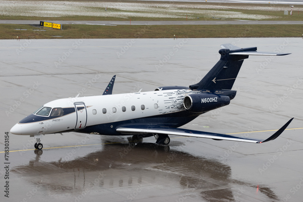 N-600HZ Embraer Praetor 600 jet in Zurich in Switzerland 17.1.2024 ...