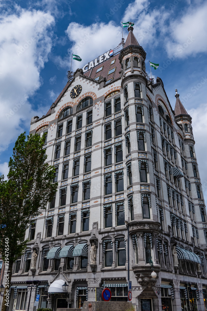Art Nouveau style White House (Het Witte Huis) - Europe's first high ...