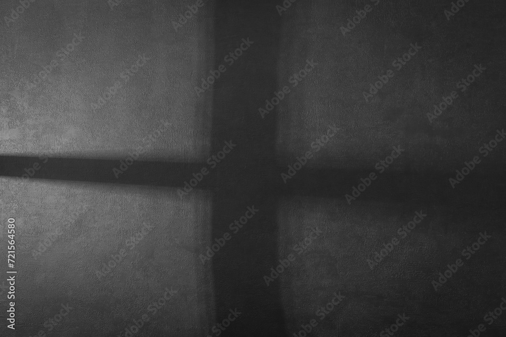 Mur de couleur noir avec effet de lumière du jour pour création de fond ...
