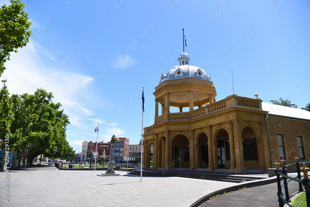 Bendigo, Victoria - 4 January 2024 - The facade building of Bendigo ...