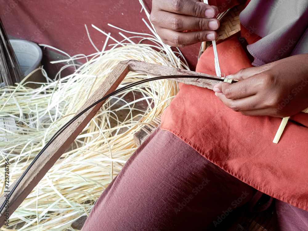 The process of processing raw rattan into woven rattan. Some are made ...