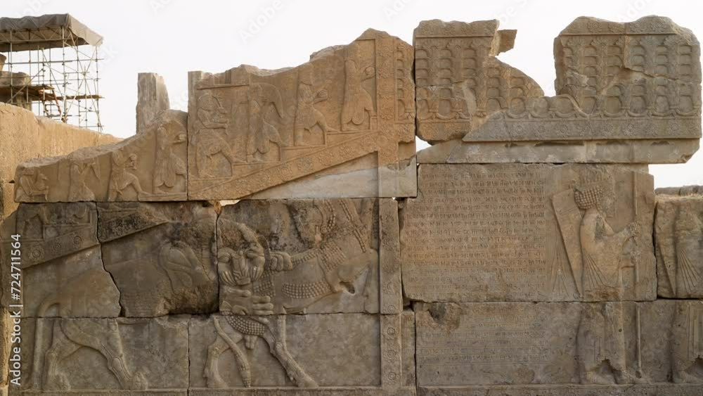 Vidéo Stock Scenic ruins of the Hadish Palace (the Palace of Xerxes) on ...