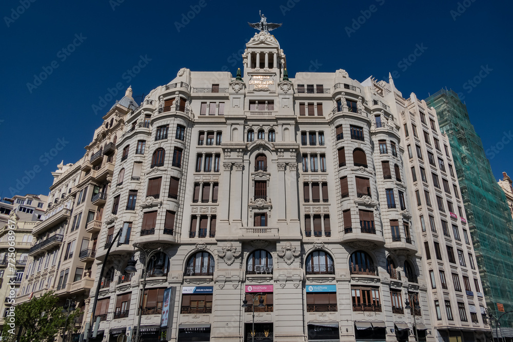 “Edificio de la Union y el Fenix Espanol” (The Union and The Spanish ...