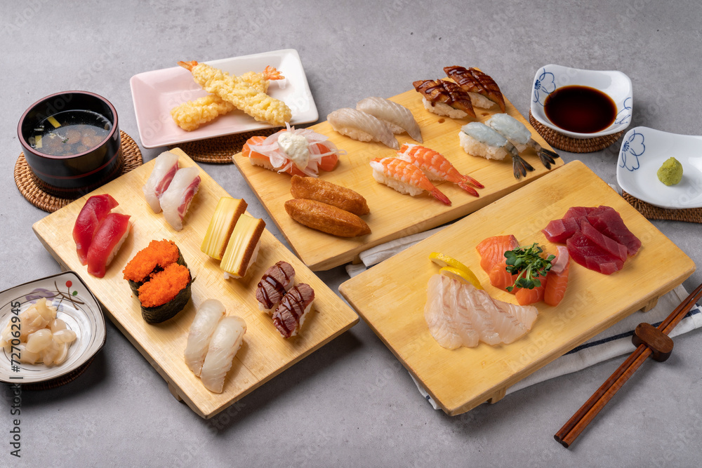 Flatfish, sushi, salmon, fish, sashimi, shrimp, tuna, Japanese, big ...