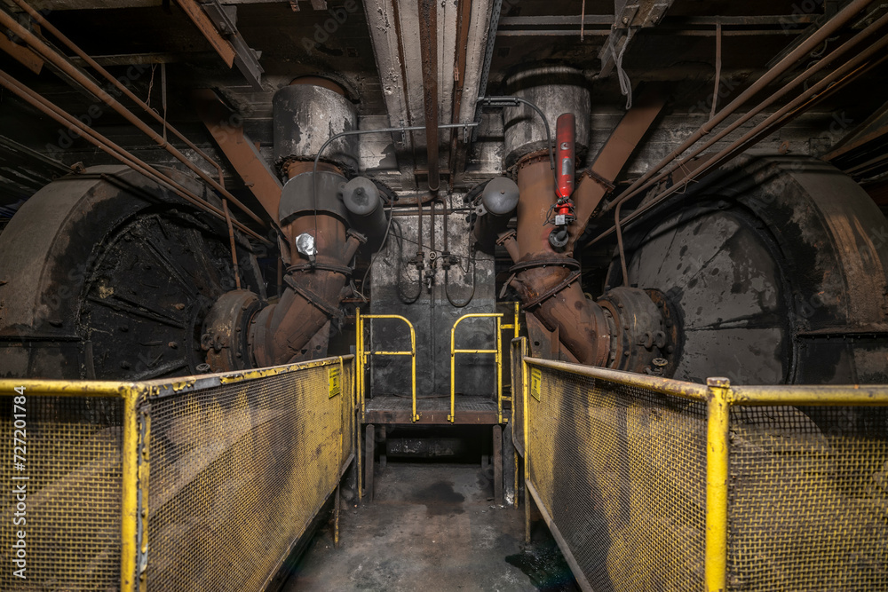 Forgotten Relics of Industrial Engineering, Urban Decay, Architectural ...