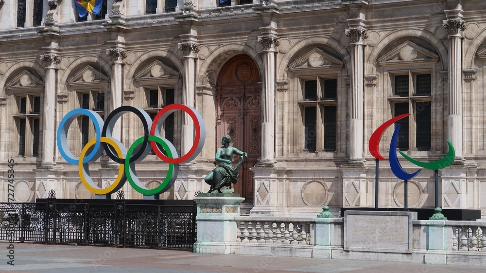 JO de Paris 2024, anneaux olympiques, célèbre logo symbole des jeux ...